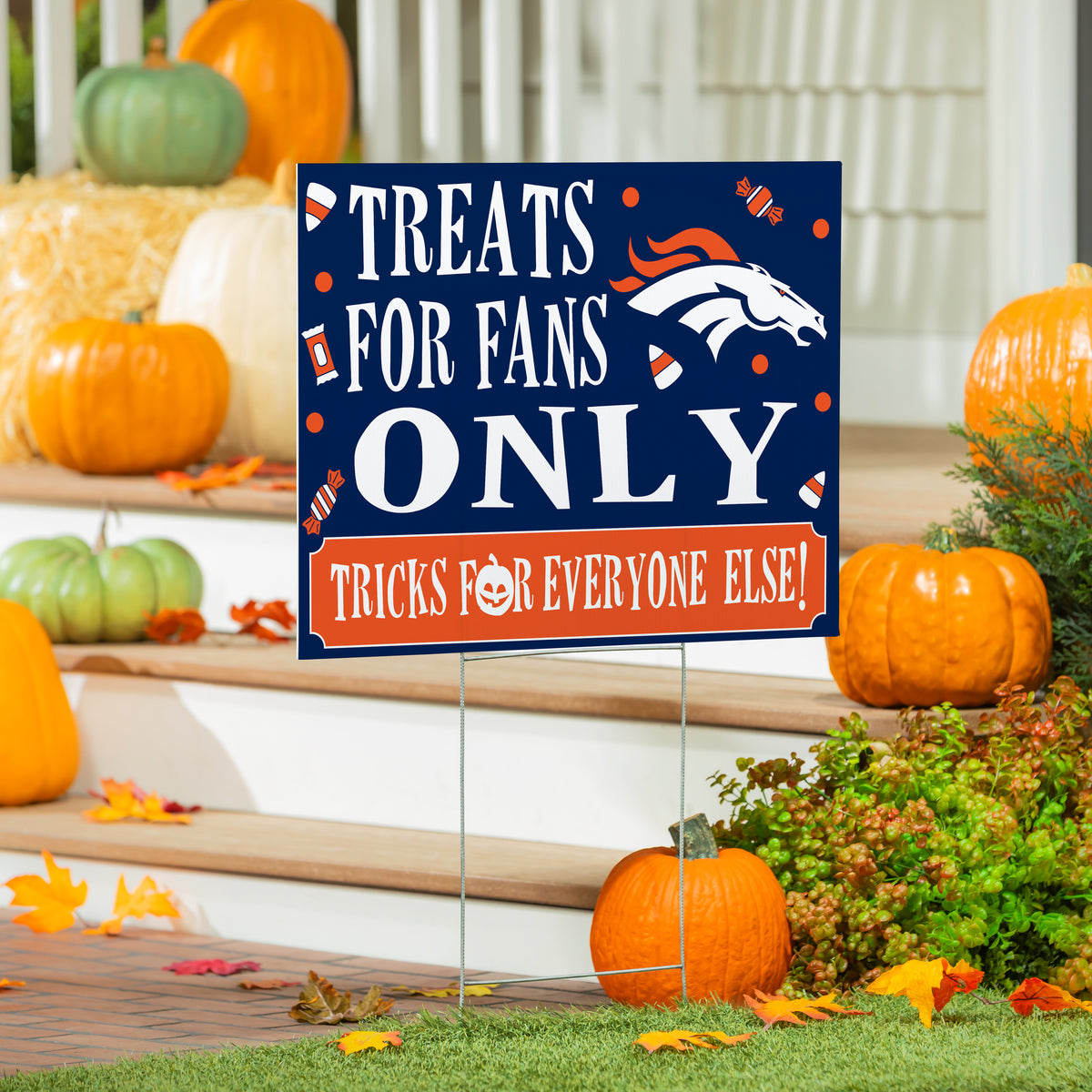 Denver Broncos Yard Sign, Halloween Treats for Fans – Team Sports America